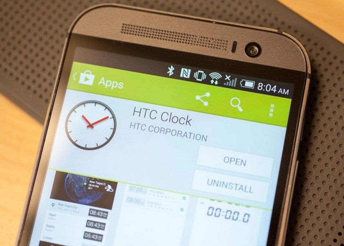 HTC también publica su reloj en Google Play