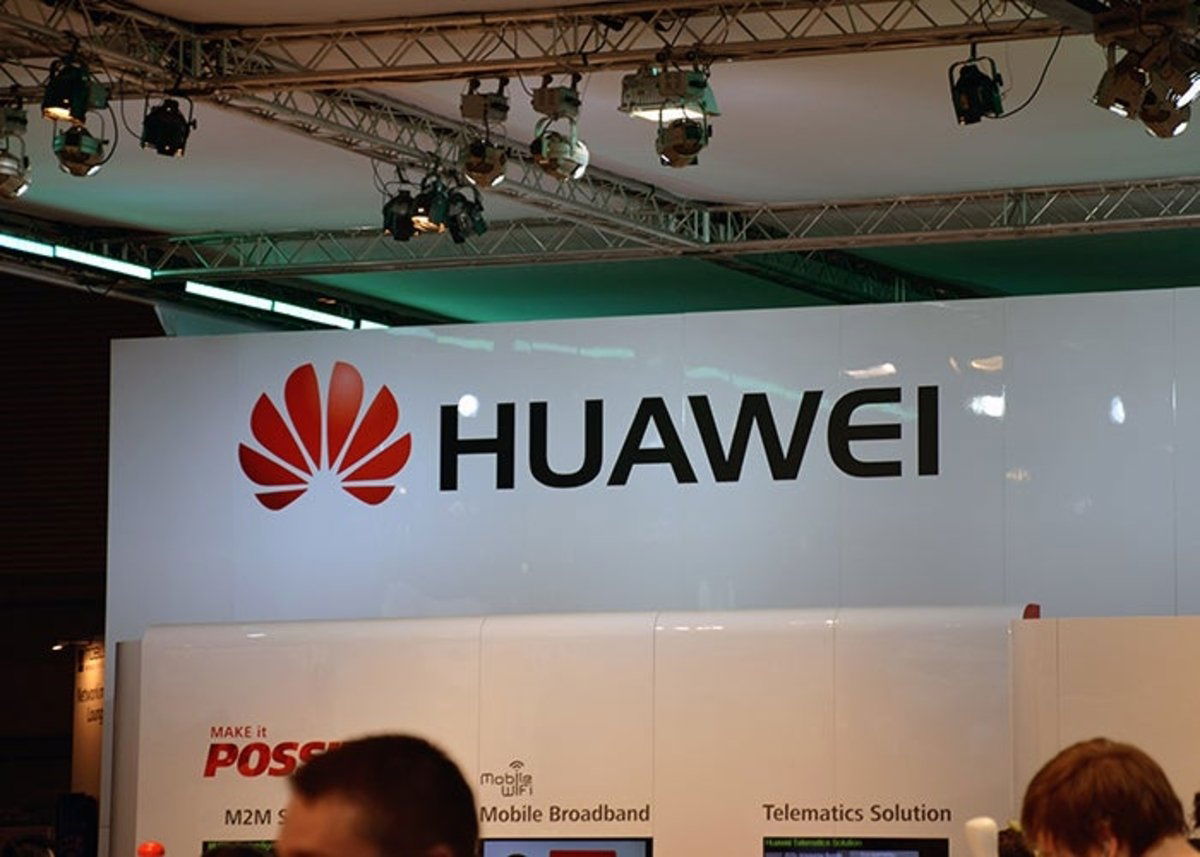 El desconocido Huawei NCE-AL00 pasa por TENAA, dejando ver su diseño y ...