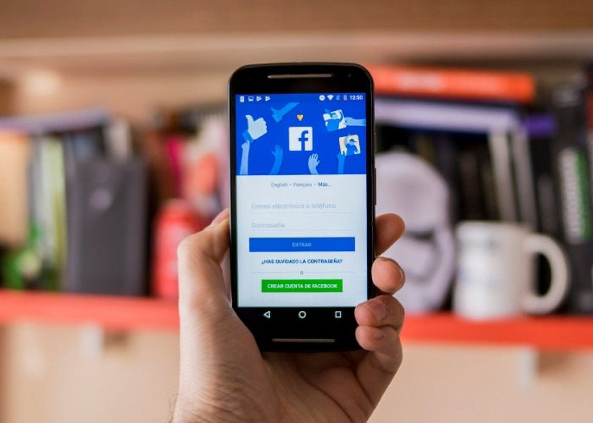 Facebook, cada vez lo haces peor con tus aplicaciones