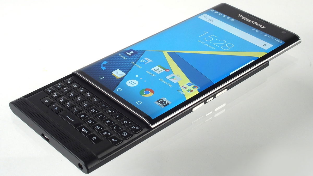 Qué pasó con la BlackBery Priv, uno de los últimos Android con teclado ...
