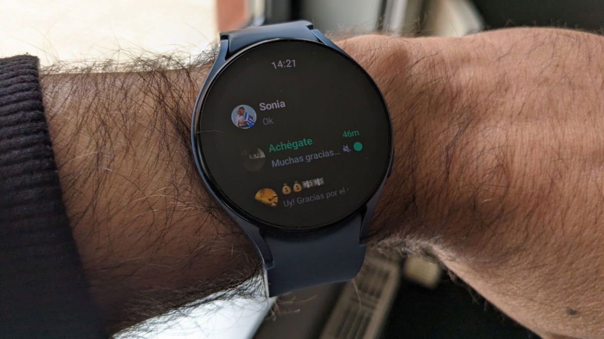 Cómo instalar la app de WhatsApp en tu smartwatch con Wear OS