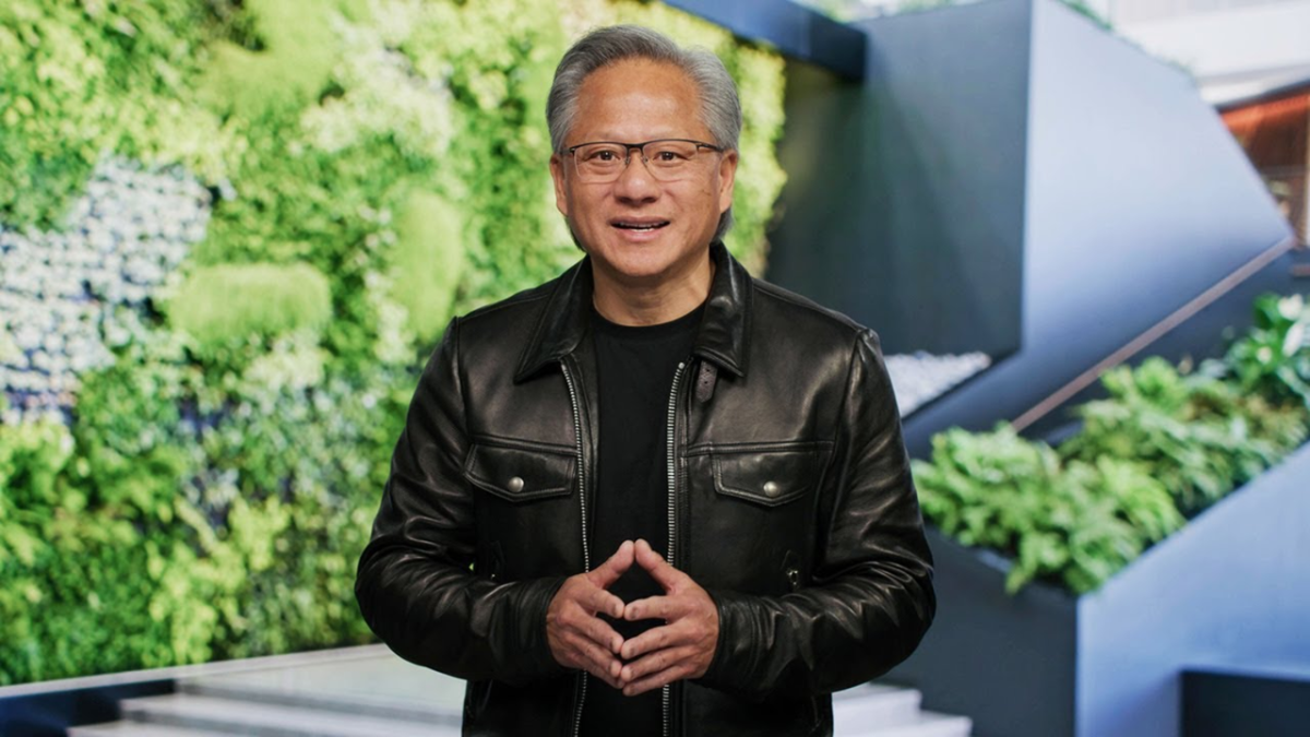Jensen Huang, CEO de NVIDIA, lleva años sentenciando a los programadores: "Todo el mundo será ...