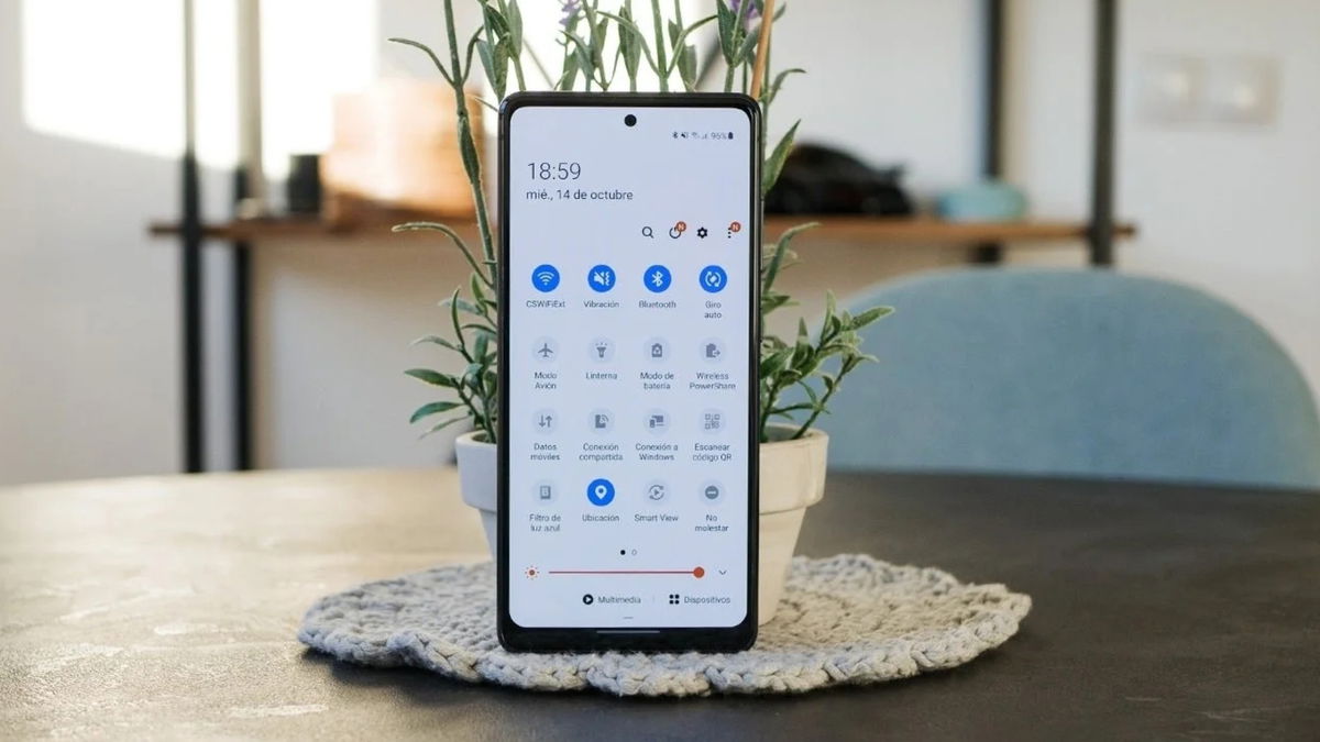Los Samsung Galaxy S20 FE, Galaxy Z Flip 5G y Galaxy A54 5G se actualizan con el parche de ...