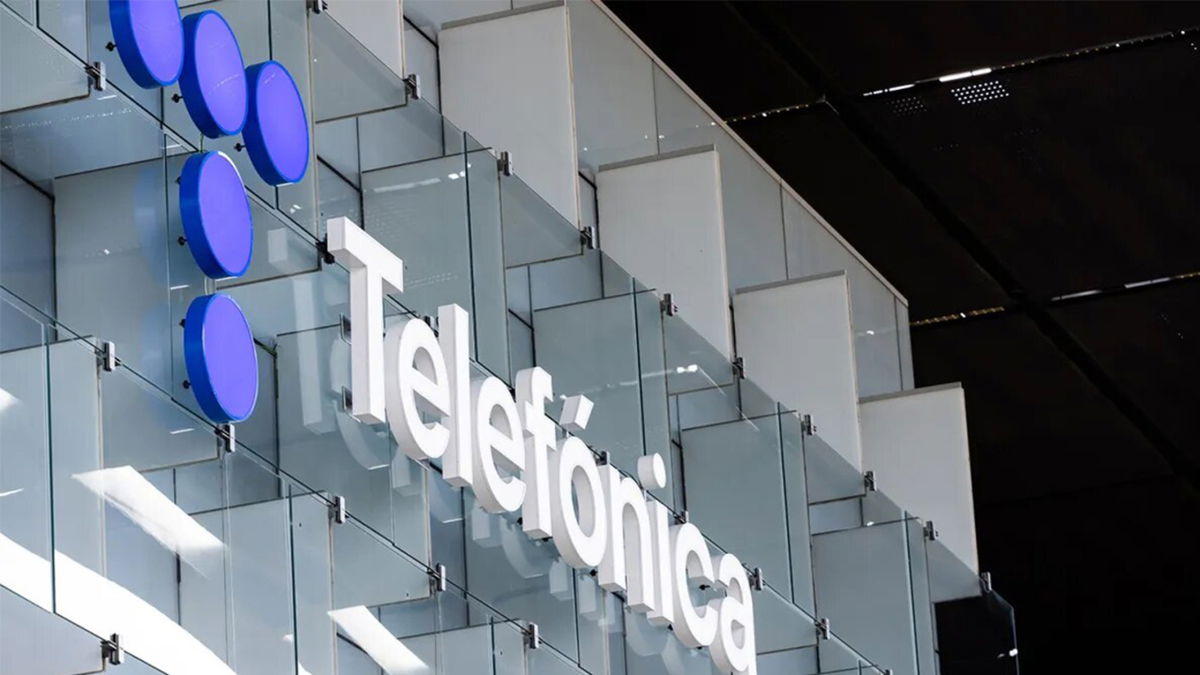 Telefónica invierte en Perplexity, el buscador basado en IA que desafía ...