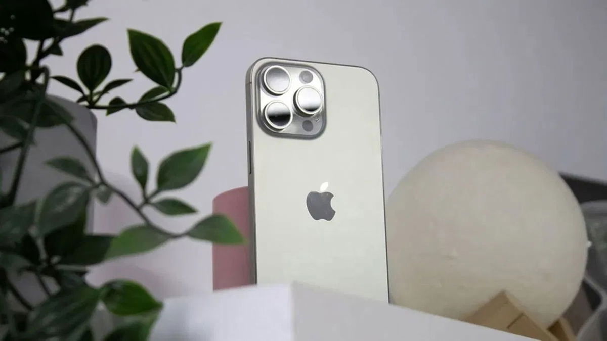 Amazon destroza el precio del iPhone 15 Pro Max y lo deja por debajo de los 800 euros